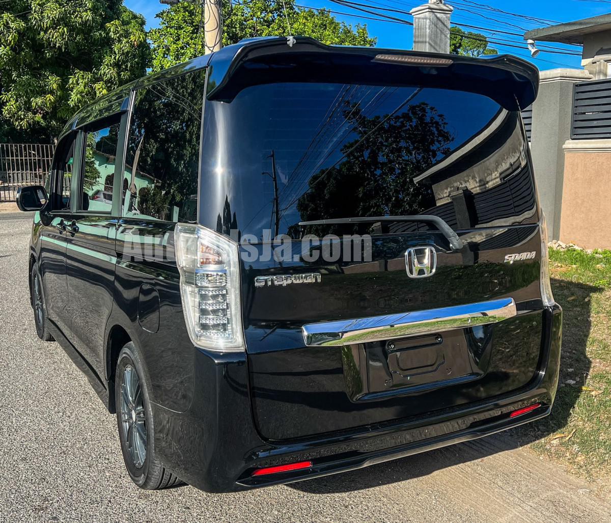 2013 Honda Stepwagon Spada for sale in Kingston / St. Andrew, Jamaica