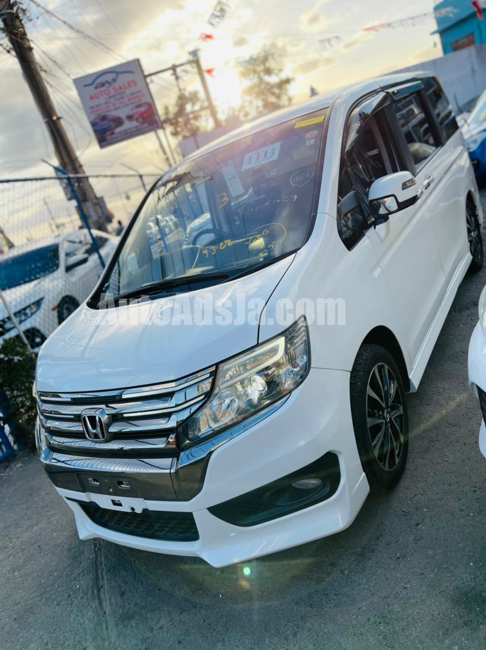 2014 Honda Step Wagon Spada for sale in Kingston / St. Andrew, Jamaica