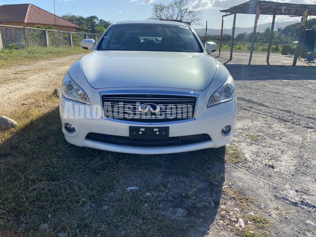 2013 Nissan Fuga 370GT for sale in Manchester, Jamaica | AutoAdsJa.com