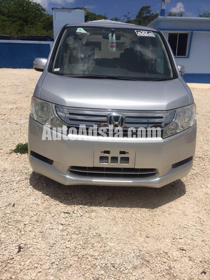 2010 Honda Step Wagon for sale in St. Elizabeth, Jamaica