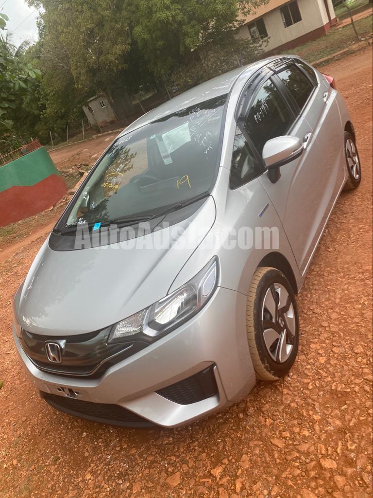 2014 Honda Fit hybrid for sale in St. Catherine, Jamaica | AutoAdsJa.com