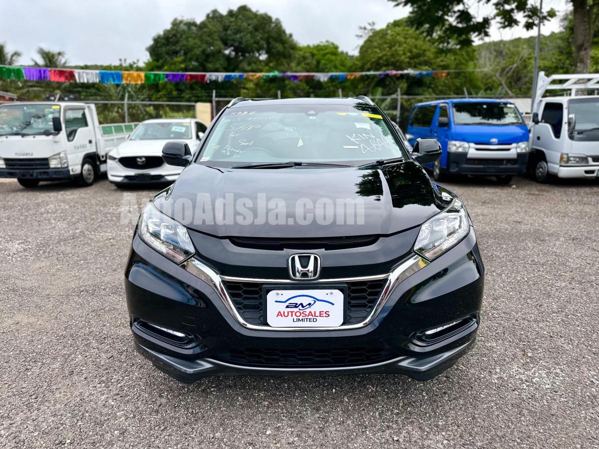 2017 Honda Vezel for sale in Kingston / St. Andrew, Jamaica | AutoAdsJa.com