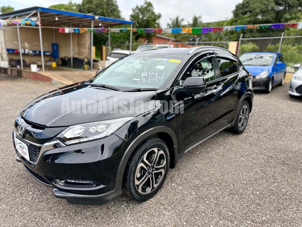 2017 Honda Vezel for sale in Kingston / St. Andrew, Jamaica | AutoAdsJa.com