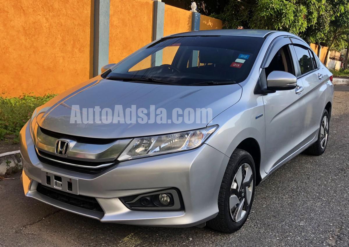 2016 Honda grace for sale in Kingston / St. Andrew, Jamaica | AutoAdsJa.com
