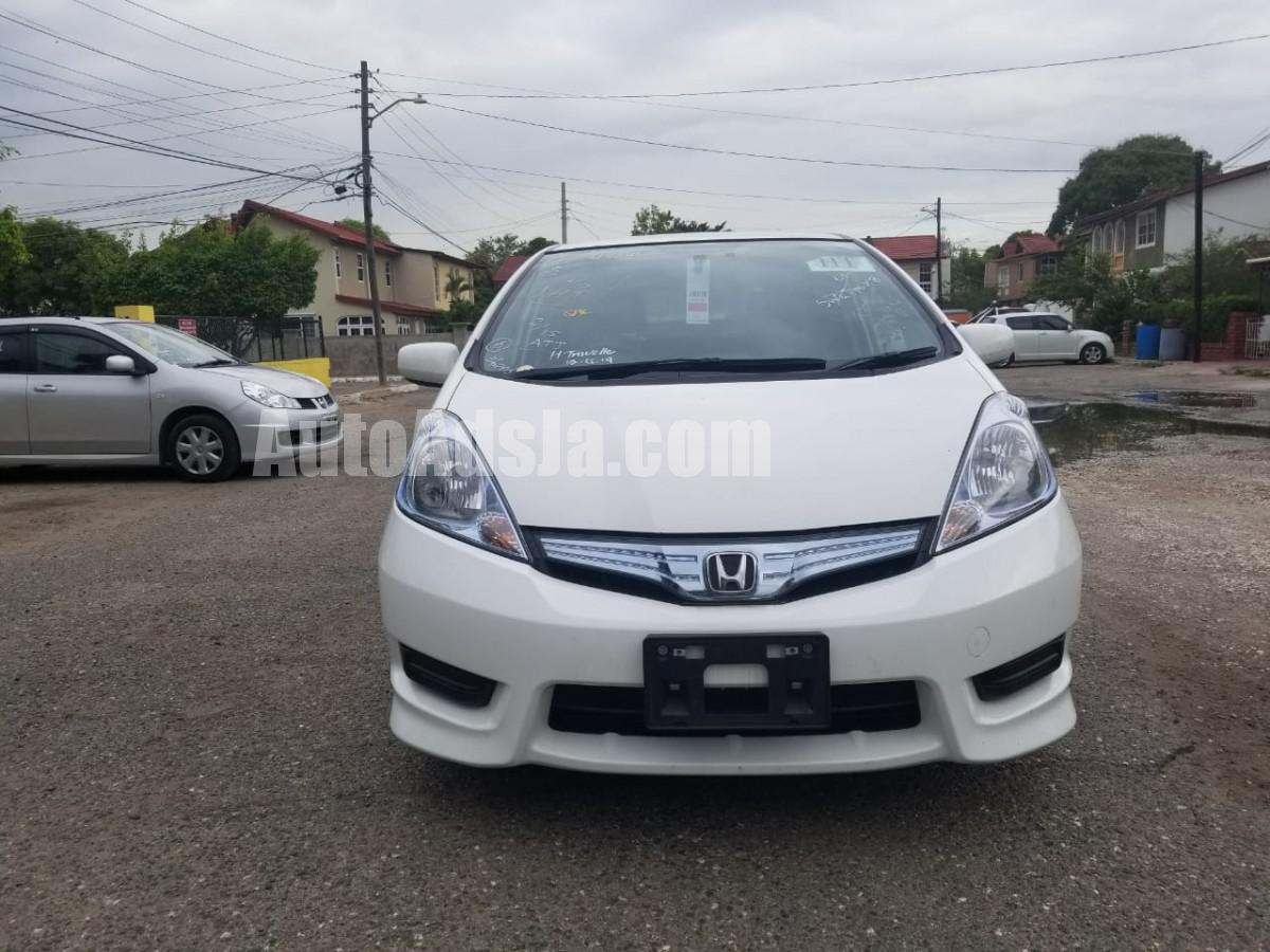 2014 Honda FIT SHUTTLE HYBRID for sale in Kingston / St. Andrew, Jamaica | AutoAdsJa.com