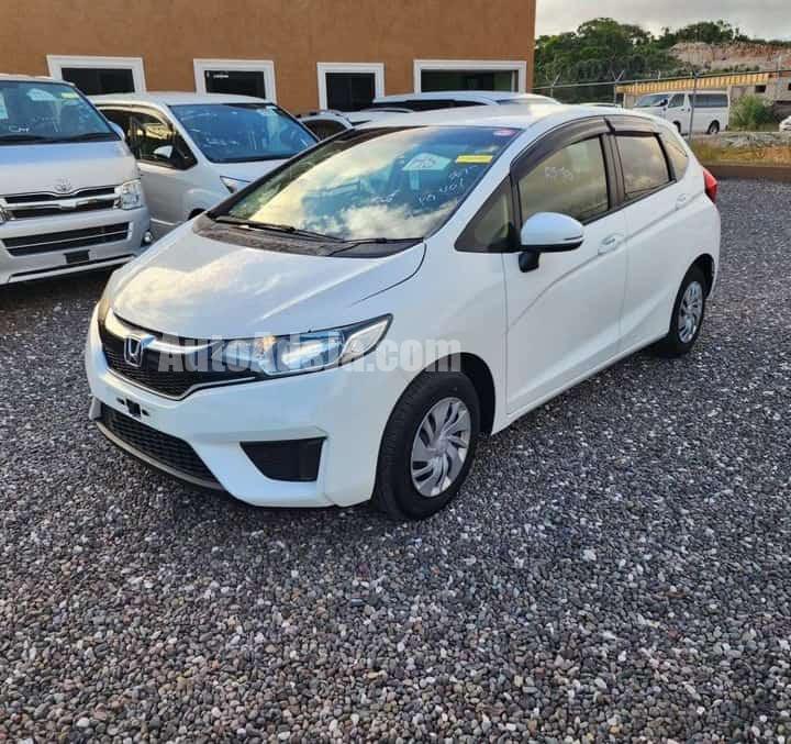 2017 Honda Fit for sale in Manchester, Jamaica | AutoAdsJa.com