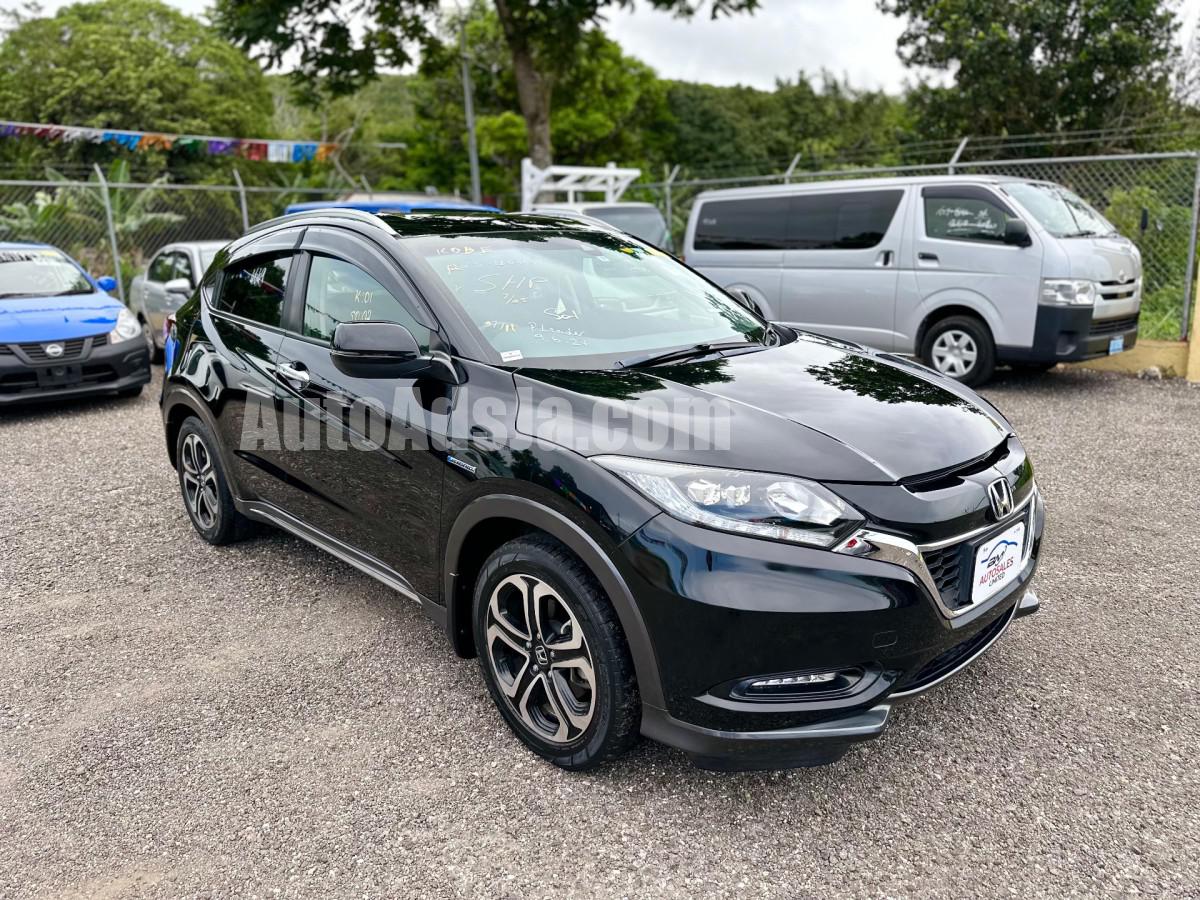 2017 Honda Vezel for sale in Kingston / St. Andrew, Jamaica | AutoAdsJa.com